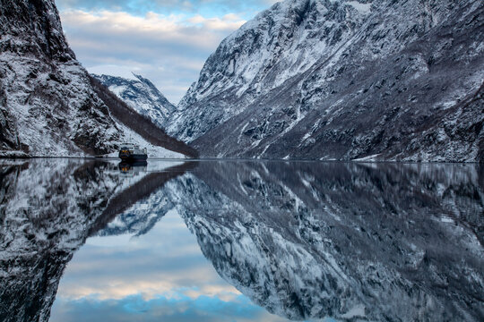 「Norweski」の画像 - 395 件の Stock 写真、ベクターおよびビデオ | Adobe Stock
