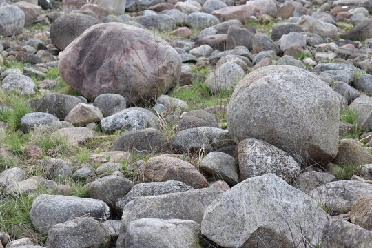 Findlinge Images – Browse 1,595 Stock Photos, Vectors, and Video ...