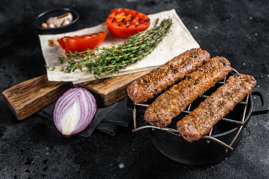 รูปภาพKebob – เลือกดูภาพถ่ายสต็อก เวกเตอร์ และวิดีโอ263,632 | Adobe Stock