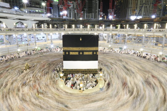 Tawaf Bilder – Durchsuchen 2,016 Archivfotos, Vektorgrafiken und Videos ...