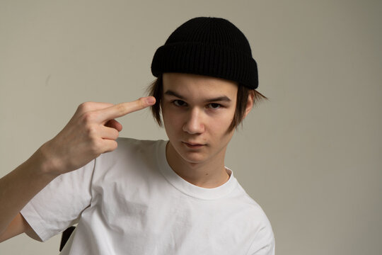 "Giving The Finger" Images – Browse 44,574 Stock Photos, Vectors, and ...