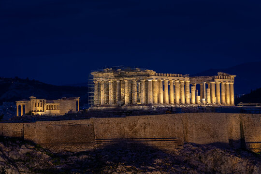 Parthenon At Night Wallpaper