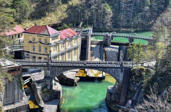 Laufwasserkraftwerke Bilder – Durchsuchen 151 Archivfotos ...