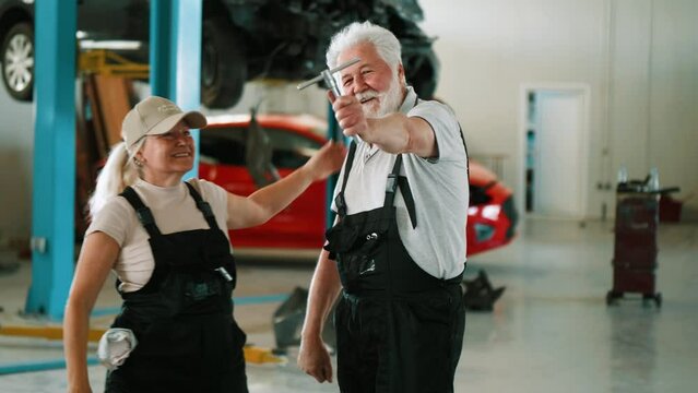 Mechanic Funny Images – Browse 26,352 Stock Photos, Vectors, and Video ...