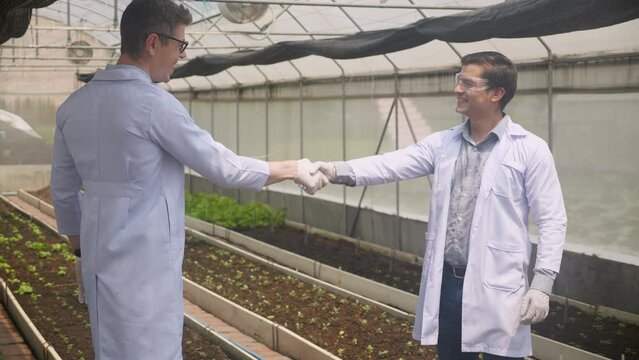 Handshake Farm Images – Browse 6,278 Stock Photos, Vectors, and Video ...