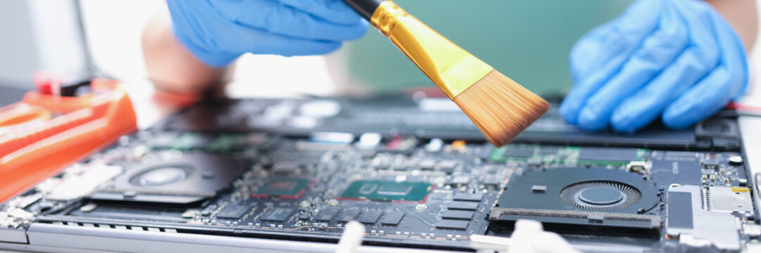 Computertechniker Bilder – Durchsuchen 148,717 Archivfotos ...