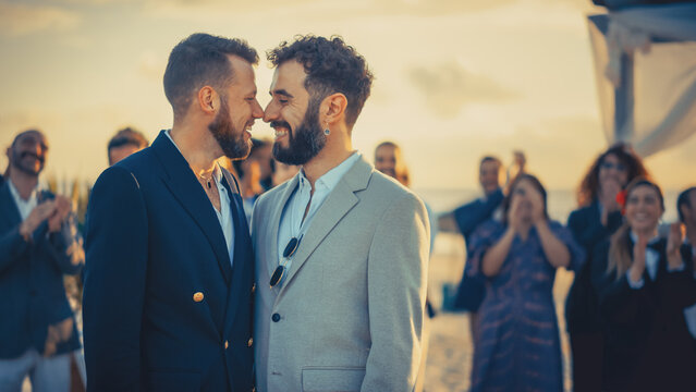 "Showing Off" Images – Parcourir 11,955 le catalogue de photos ...