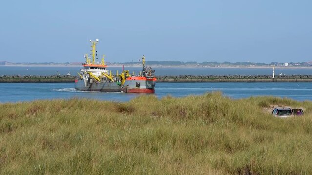 Demi-Tour 影像 – 瀏覽 135 個素材庫相片、向量圖和影片 | Adobe Stock