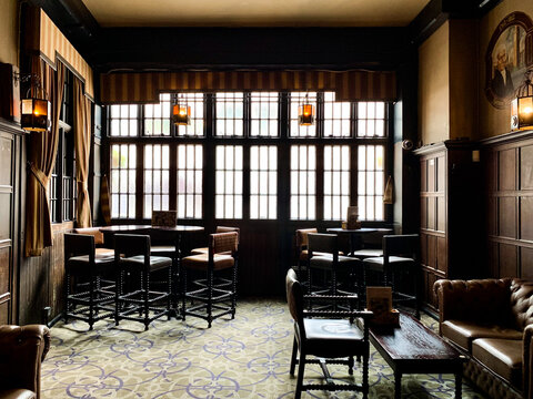 Pub Window Images – Browse 22,501 Stock Photos, Vectors, and Video ...