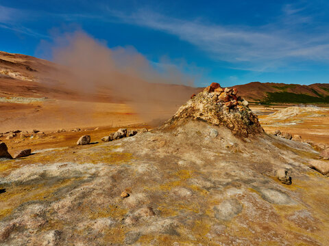 Imágenes de Fumarolas: descubre bancos de fotos, ilustraciones ...