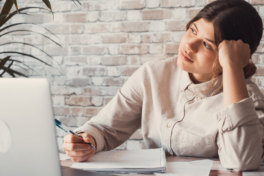 รูปภาพOverstudying – เลือกดูภาพถ่ายสต็อก เวกเตอร์ และวิดีโอ117 | Adobe ...