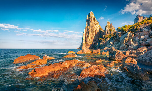 "Stone Spire" Images – Browse 441 Stock Photos, Vectors, and Video ...