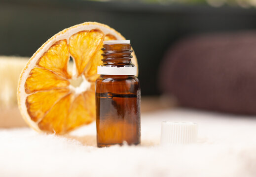 "Ether Oil" Imagens – Procure 30 fotos, vetores e vídeos | Adobe Stock