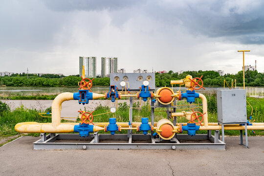 Oil And Gas Relief Valve Images – Browse 723 Stock Photos, Vectors, and ...