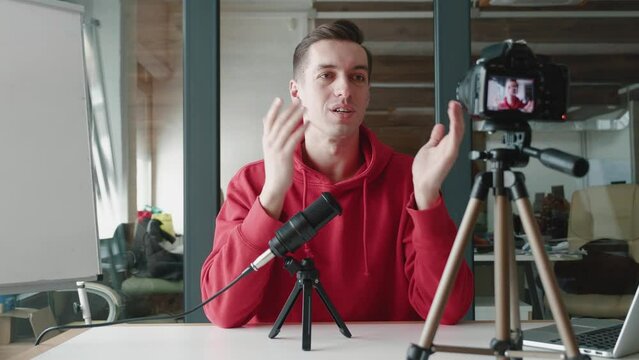 "Content Creator" Images – Browse 20,672 Stock Photos, Vectors, and ...