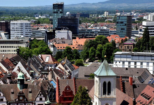 Stuhlinger Bilder – Durchsuchen 205 Archivfotos, Vektorgrafiken und ...