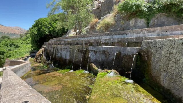 รูปภาพTrabuco – เลือกดูภาพถ่ายสต็อก เวกเตอร์ และวิดีโอ123 | Adobe Stock