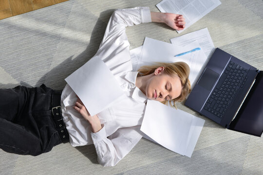 「Overstrain」の画像 - 4,247 件の Stock 写真、ベクターおよびビデオ | Adobe Stock