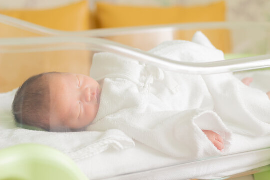 「新生児」の写真素材 | 13,332,584件の無料イラスト画像 | Adobe Stock