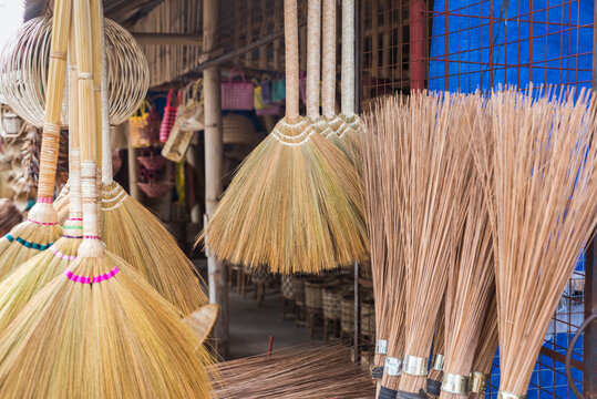 Walis bilder – Bläddra bland 1,907 stockfoton, vektorer och videor ...