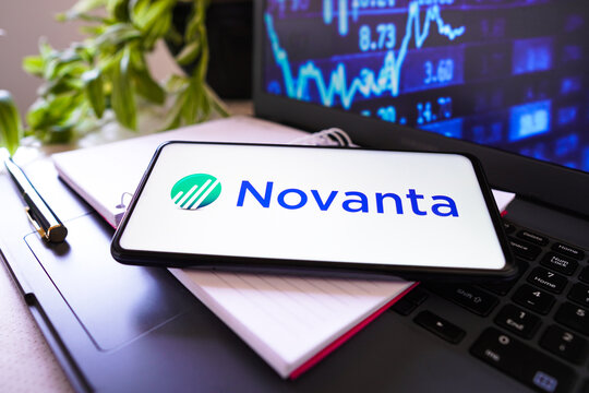 「Novanta」の写真素材 | 62件の無料イラスト画像 | Adobe Stock