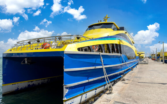 รูปภาพUltramar – เลือกดูภาพถ่ายสต็อก เวกเตอร์ และวิดีโอ168 | Adobe Stock