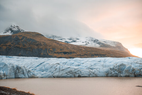 รูปภาพIce-Field – เลือกดูภาพถ่ายสต็อก เวกเตอร์ และวิดีโอ1,312 | Adobe Stock