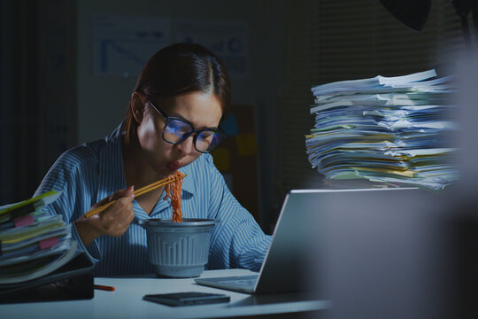 Stressig Bilder – Durchsuchen 288,030 Archivfotos, Vektorgrafiken und ...