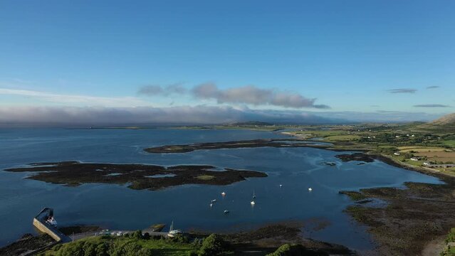 รูปภาพBallyvaghan – เลือกดูภาพถ่ายสต็อก เวกเตอร์ และวิดีโอ472 | Adobe Stock