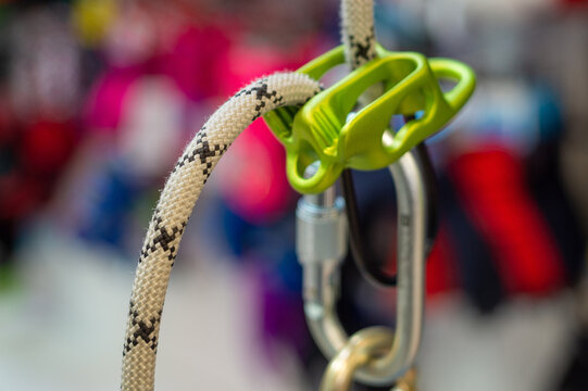 「Descender」の画像 - 1,032 件の Stock 写真、ベクターおよびビデオ | Adobe Stock