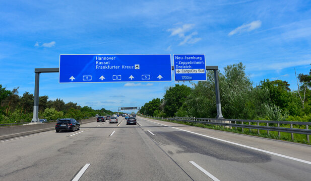 Imagens de Autobahnschild – Explore Fotografias do Stock, Vetores e ...