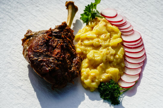 「Hachse」の画像 - 114 件の Stock 写真、ベクターおよびビデオ | Adobe Stock