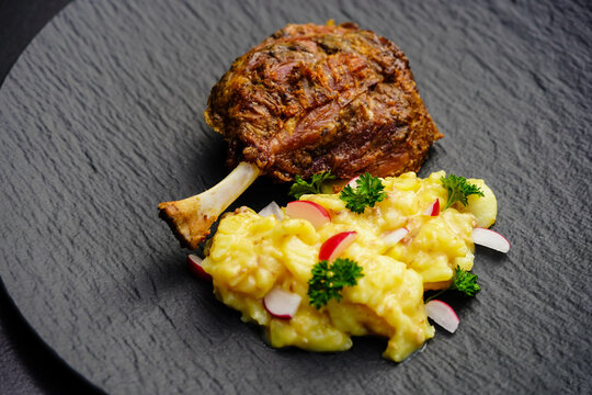 「Hachse」の画像 - 114 件の Stock 写真、ベクターおよびビデオ | Adobe Stock