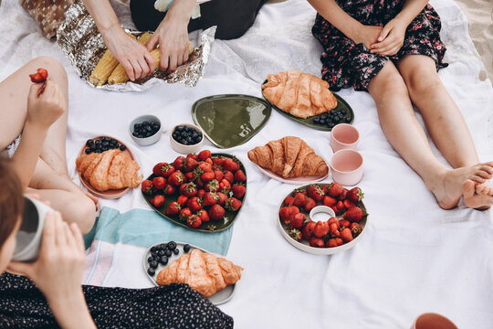 Rob Images – Browse 2,424,977 Stock Photos, Vectors, and Video | Adobe ...