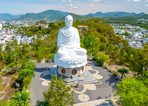 รูปภาพ"Lord Buddha" – เลือกดูภาพถ่ายสต็อก เวกเตอร์ และวิดีโอ1,604 ...