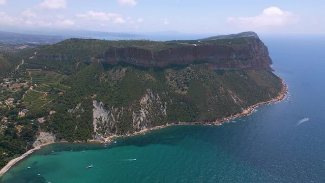"Cap Canaille" - Images et vidéos libres de droits | Adobe Stock