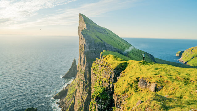 Sorvagsvatn Images – Browse 979 Stock Photos, Vectors, and Video ...