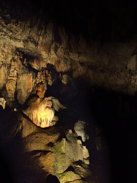 รูปภาพCavestone – เลือกดูภาพถ่ายสต็อก เวกเตอร์ และวิดีโอ176 | Adobe Stock