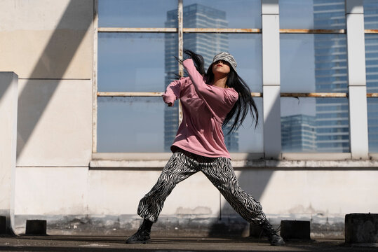 รูปภาพPopping – เลือกดูภาพถ่ายสต็อก เวกเตอร์ และวิดีโอ166,678 | Adobe Stock