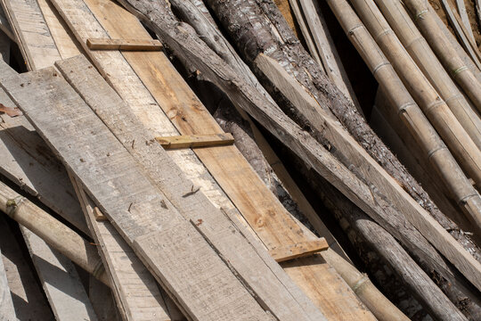 Imágenes de Timber: descubre bancos de fotos, ilustraciones, vectores y ...