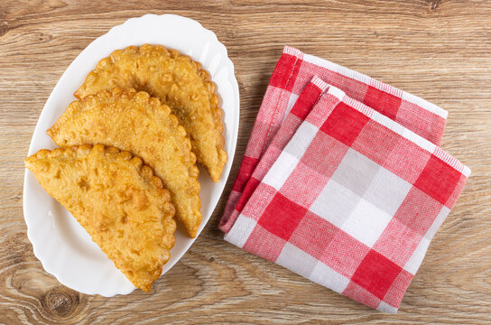 「Cheburek」の画像 - 4,288 件の Stock 写真、ベクターおよびビデオ | Adobe Stock