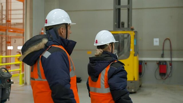 Operations Manufacturing Bilder – Durchsuchen 100,989 Archivfotos ...