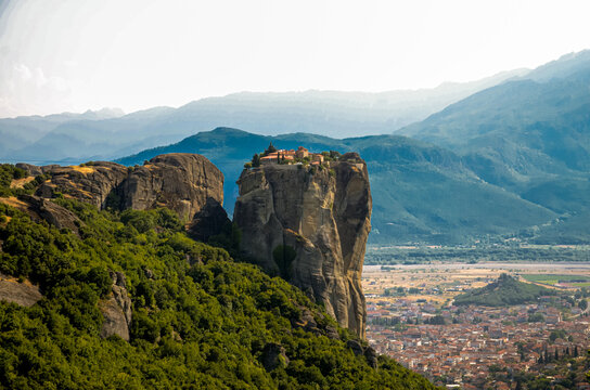 「Meteory」の写真素材 | 411件の無料イラスト画像 | Adobe Stock