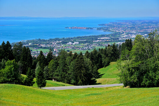 Lochau-Bilder: Stock-Fotos & -Videos. | Adobe Stock