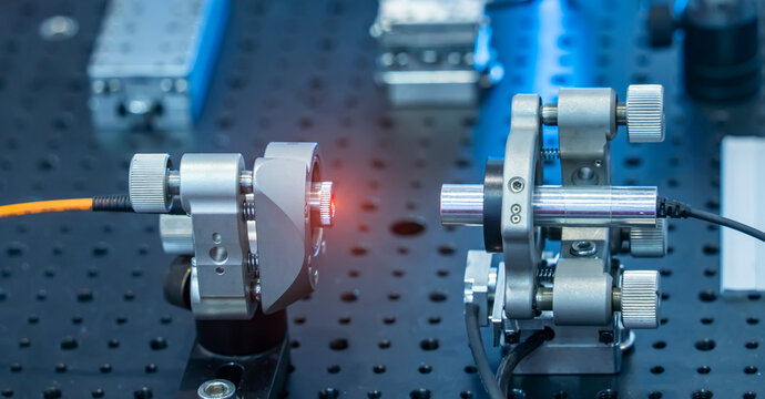 Kollimator Bilder – Durchsuchen 1,690 Archivfotos, Vektorgrafiken und ...