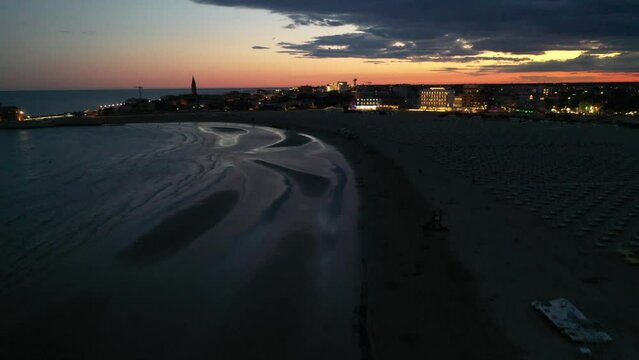 รูปภาพCarole – เลือกดูภาพถ่ายสต็อก เวกเตอร์ และวิดีโอ143 | Adobe Stock