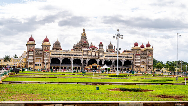 "Mysore Palace" Images – Browse 1,179 Stock Photos, Vectors, and Video ...