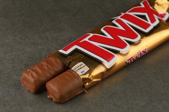 Twix Bilder – Durchsuchen 854 Archivfotos, Vektorgrafiken und Videos ...