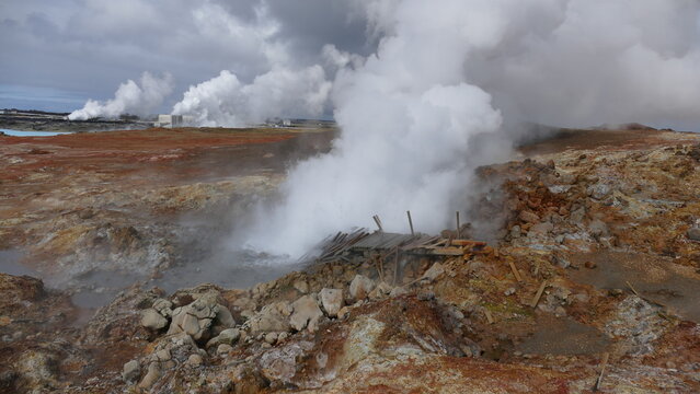 Solfatar Bilder – Durchsuchen 1,998 Archivfotos, Vektorgrafiken und ...