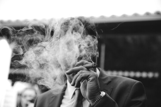 Fumando Images – Browse 696 Stock Photos, Vectors, and Video | Adobe Stock